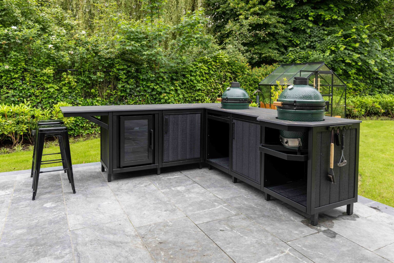 Life-Steel - Luxe onderhoudsvrije buitenkeukens - Ontdek nu!